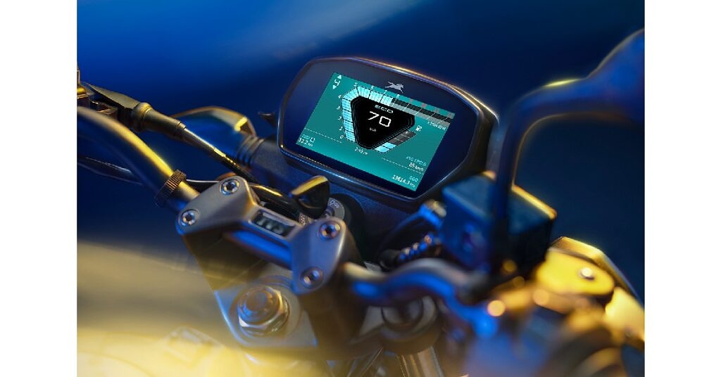 TVS Raider 125 with SmartXonnect and TFT Cluster launched